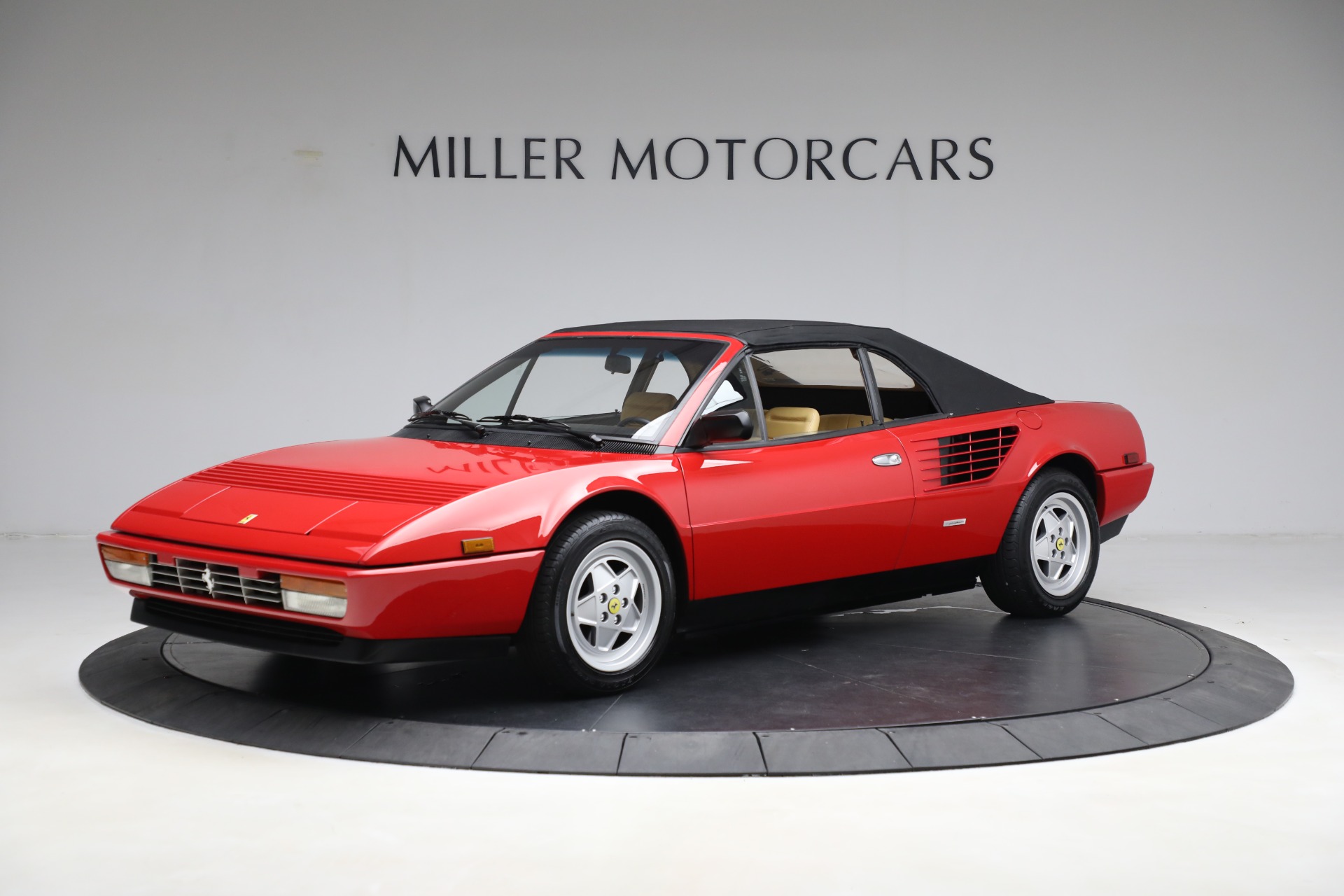 Pre-Owned 1988 Ferrari Mondial For Sale (Special Pricing) | Pagani of ...